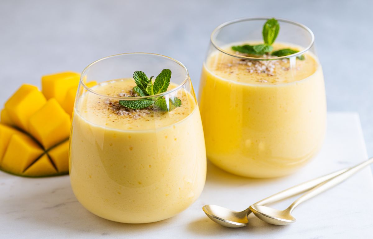 High Protein Mango Cottage Cheese Smoothie - Creamy Smoothies